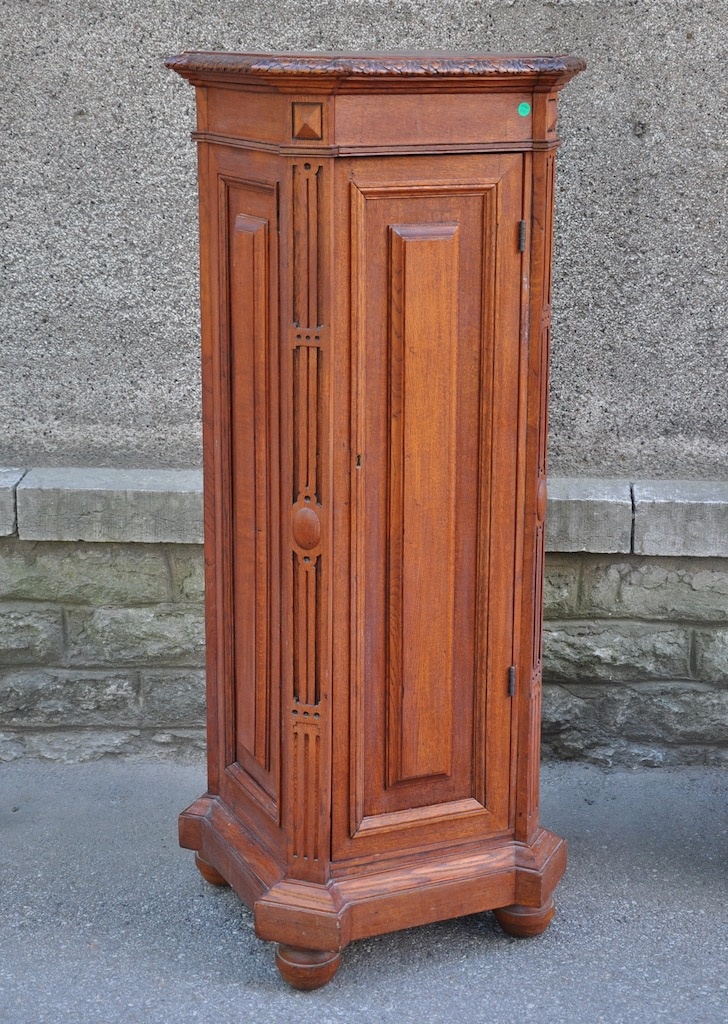 Vanaaegne kapp-postament - Idla Antiik