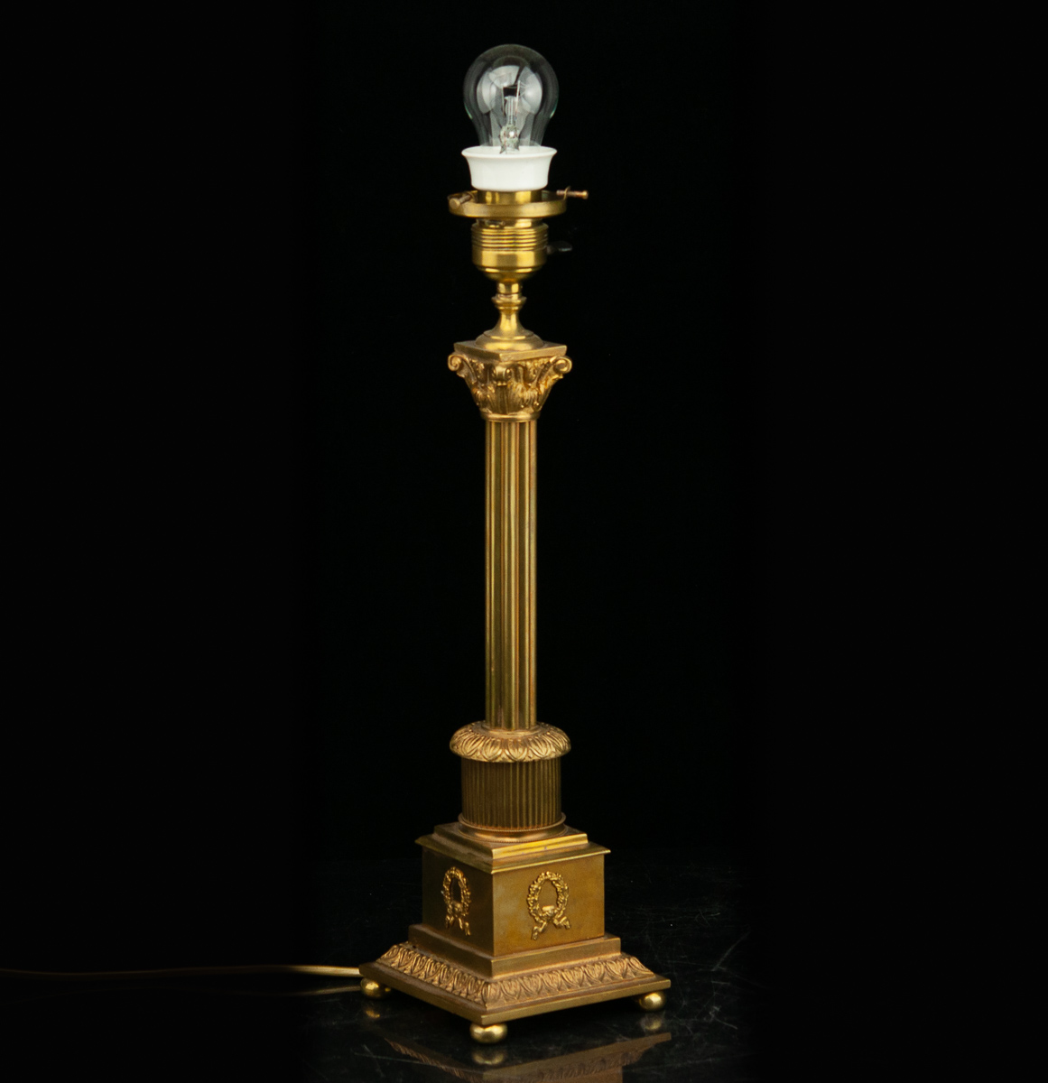 Antique bronze table lamp - Idla Antiik